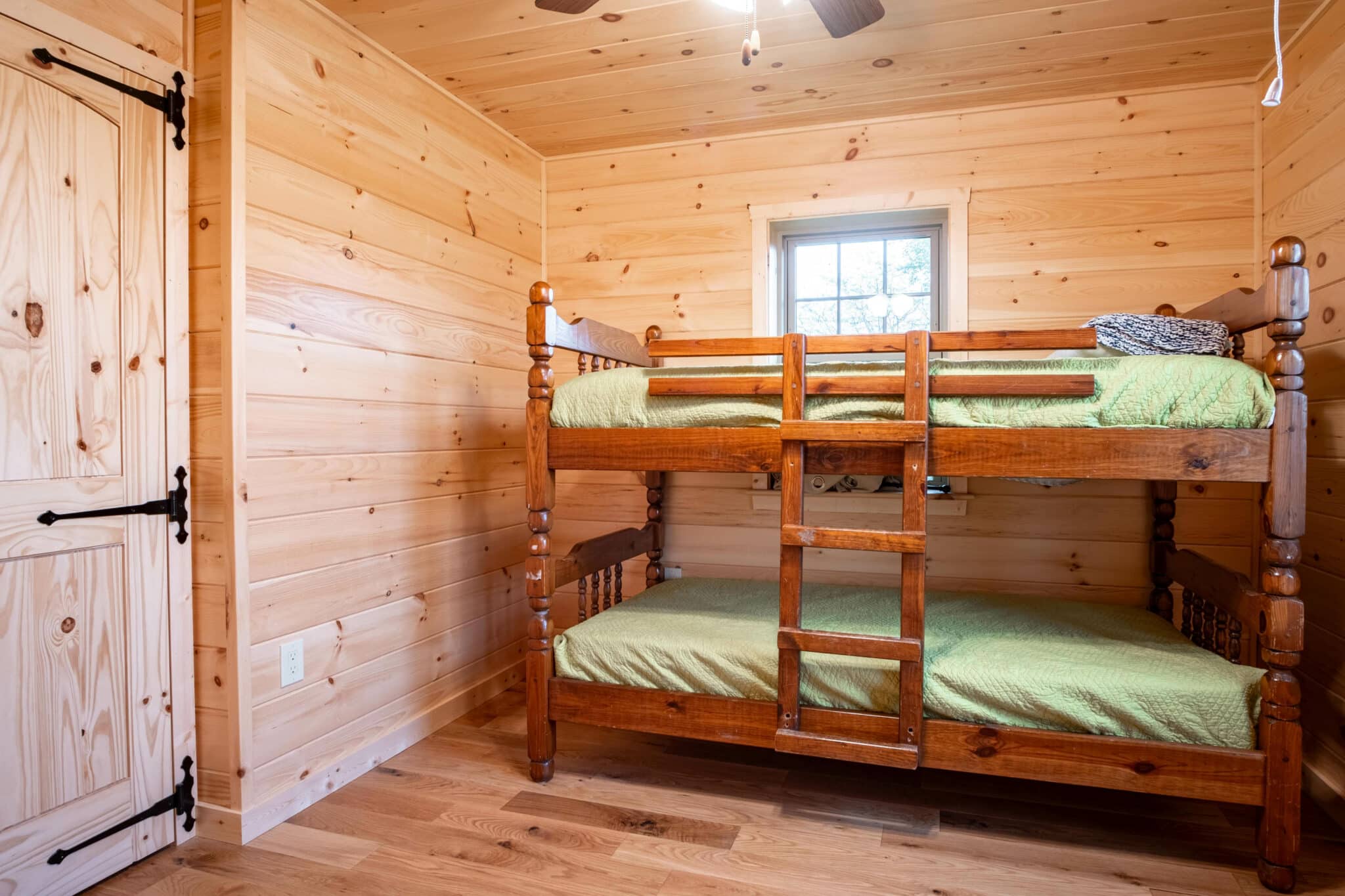 Prefab Alpine Log Cabin | Single Story Alpine Log Home