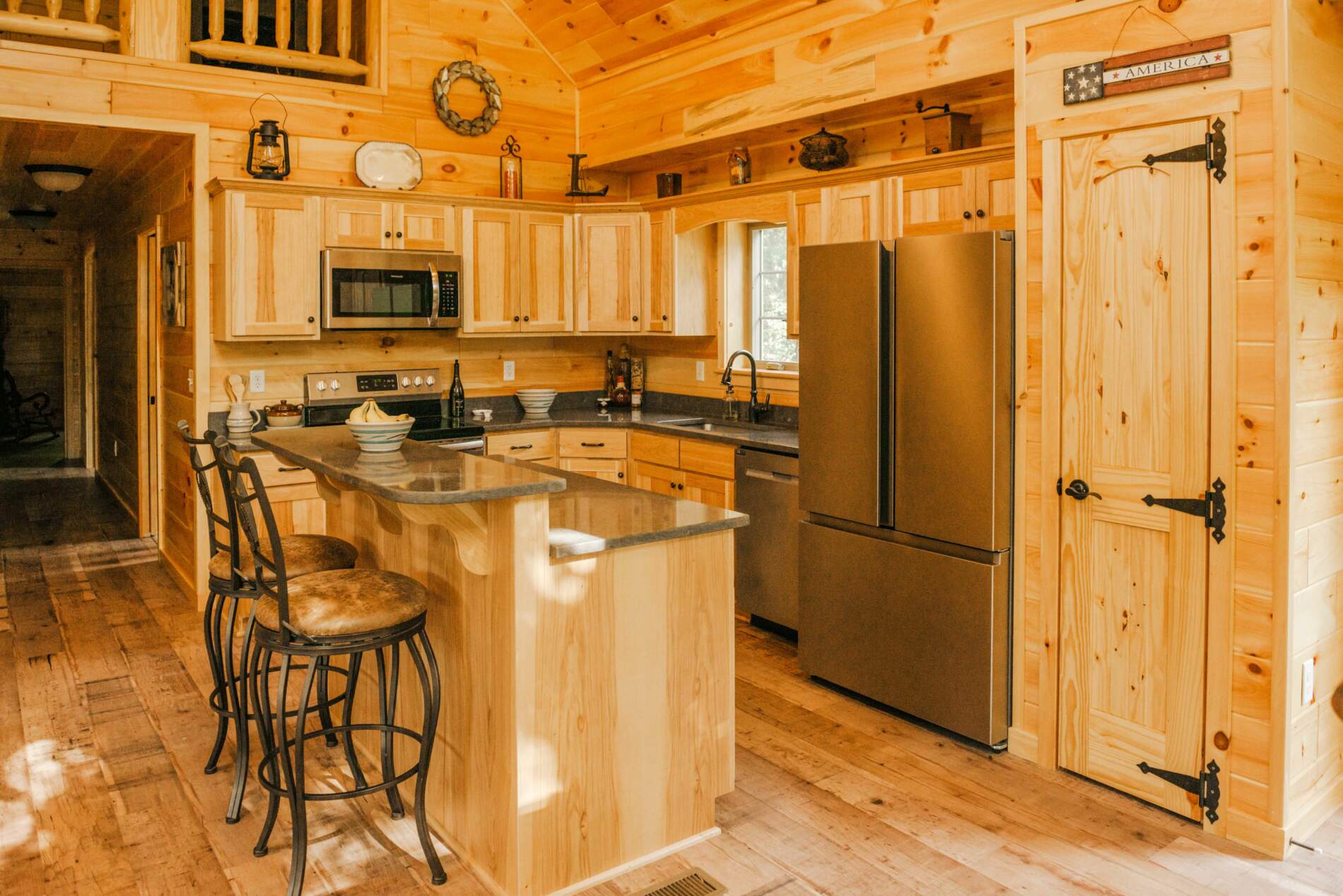 The Glacier Log Cabin With Side Porch | Large Family Cabin