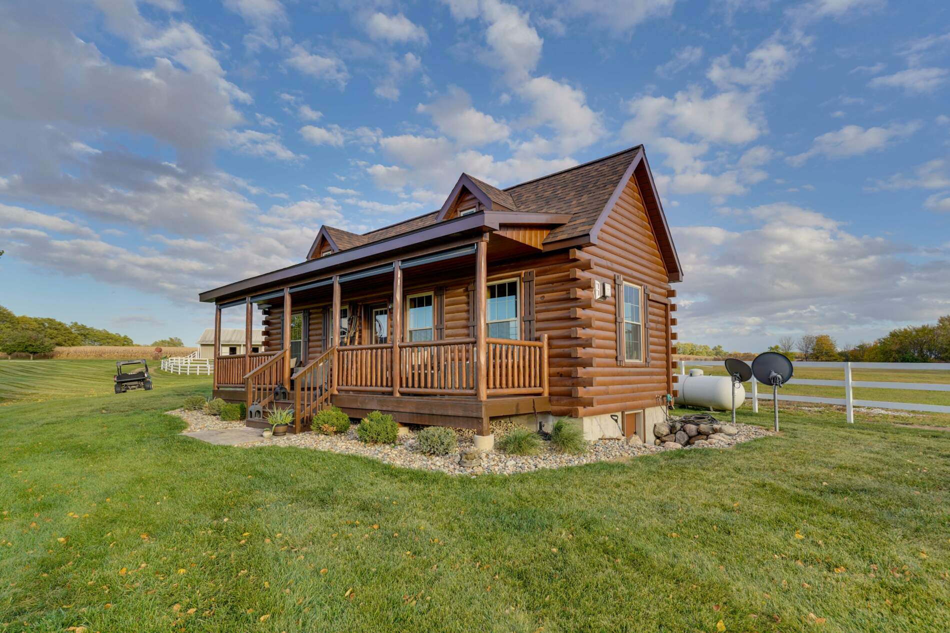 Modular Prefab Log Cabin Homes In Adel, Iowa For Sale