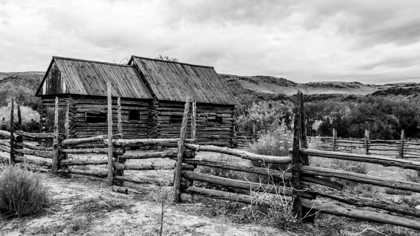 The History Of Log Cabins | Log Cabin Origin Stories