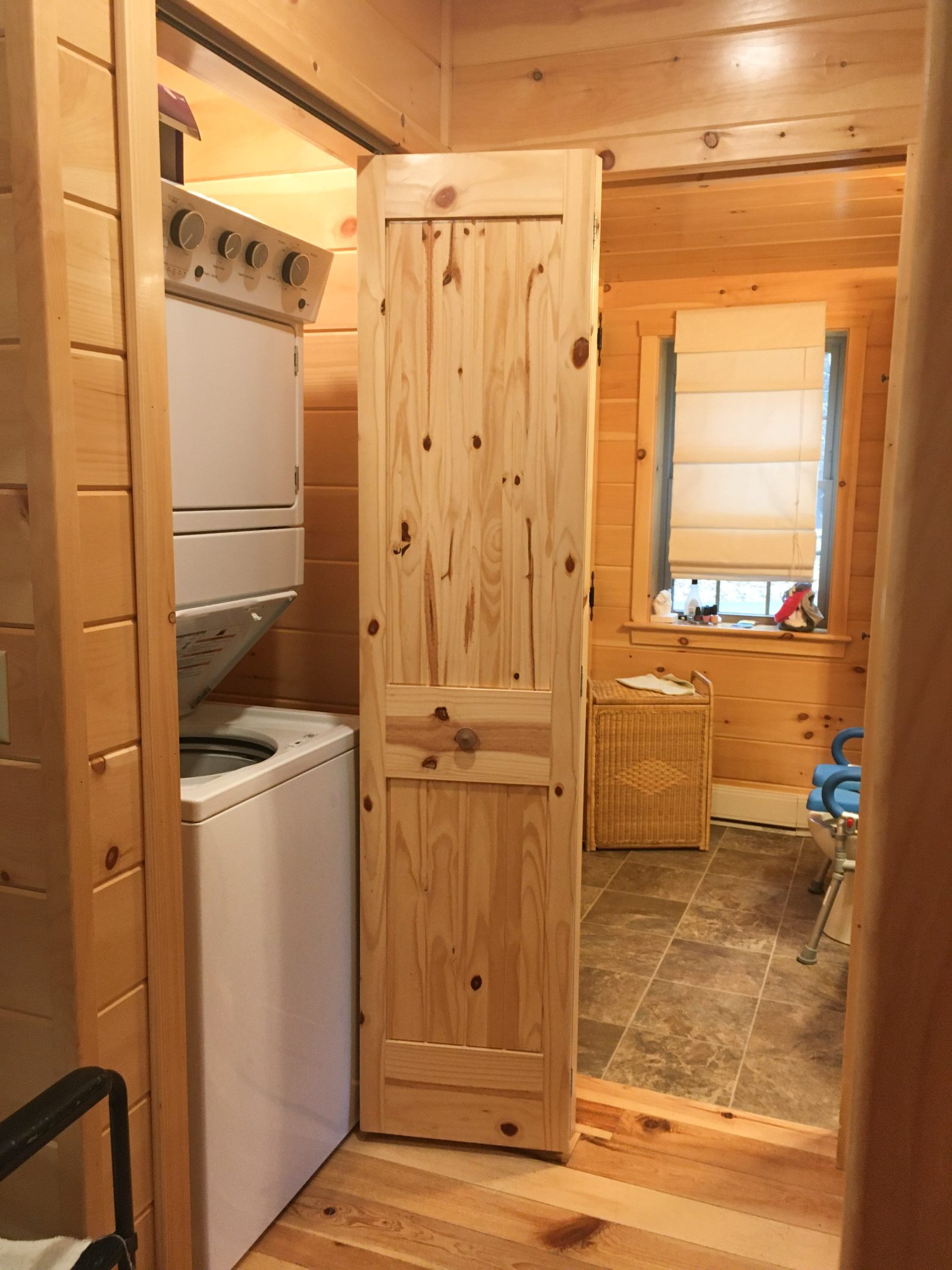 28x40 Settler Log Cabin In Massachusetts | Designed By Zooks
