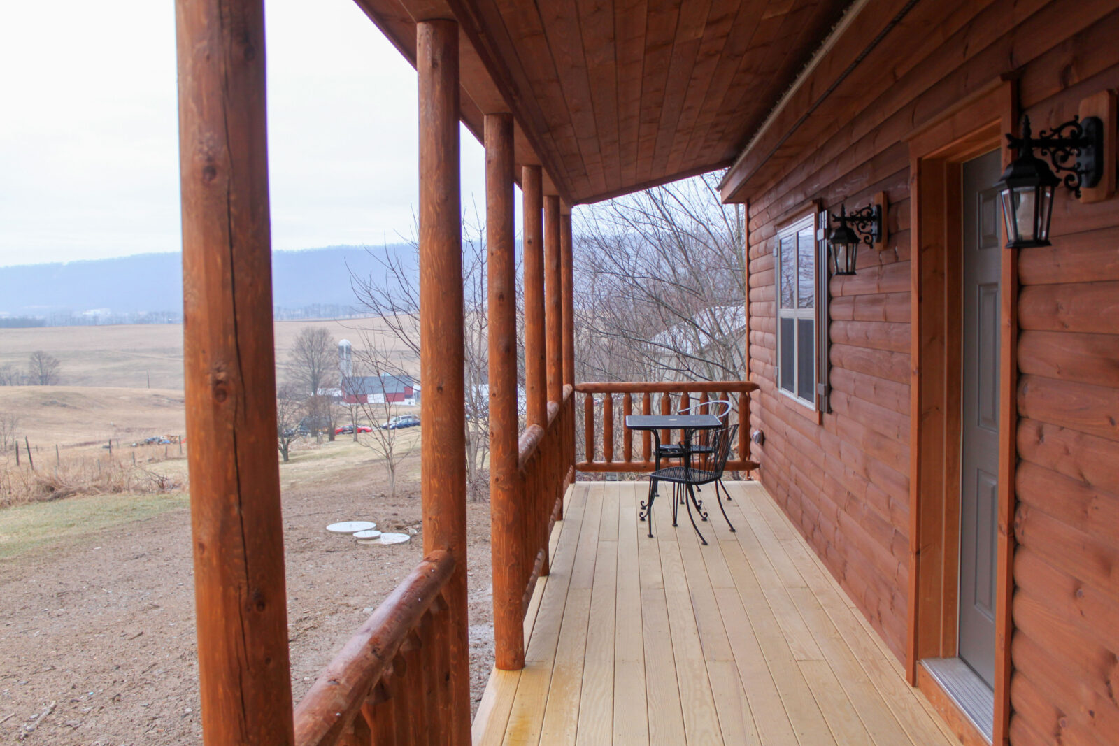 Mountaineer Cabin | 2 Story Cabin | Large Amish Log Homes