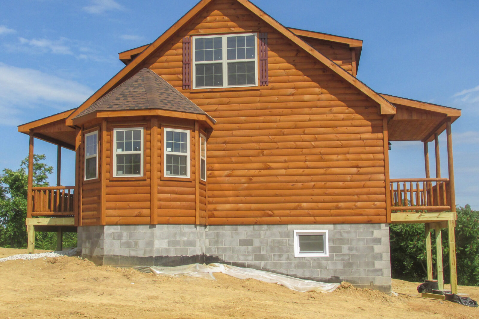 Mountaineer Cabin | 2 Story Cabin | Large Amish Log Homes