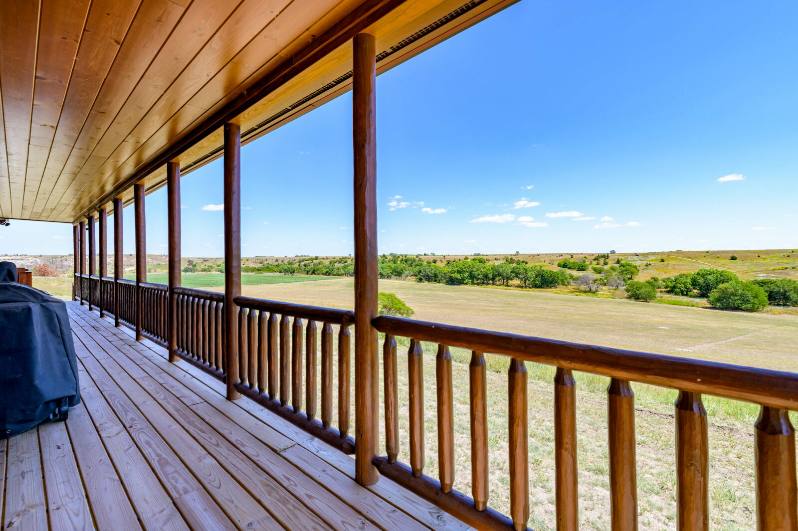 Prefab Cabin In Russell KS | Zook Cabins | 2023